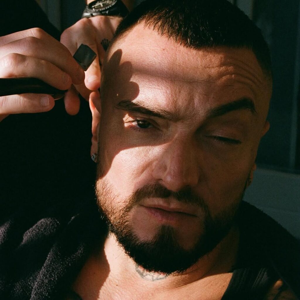 “The Biggest Sblao”: Low-Red e l’arte di dominare il mondo - Rapteratura